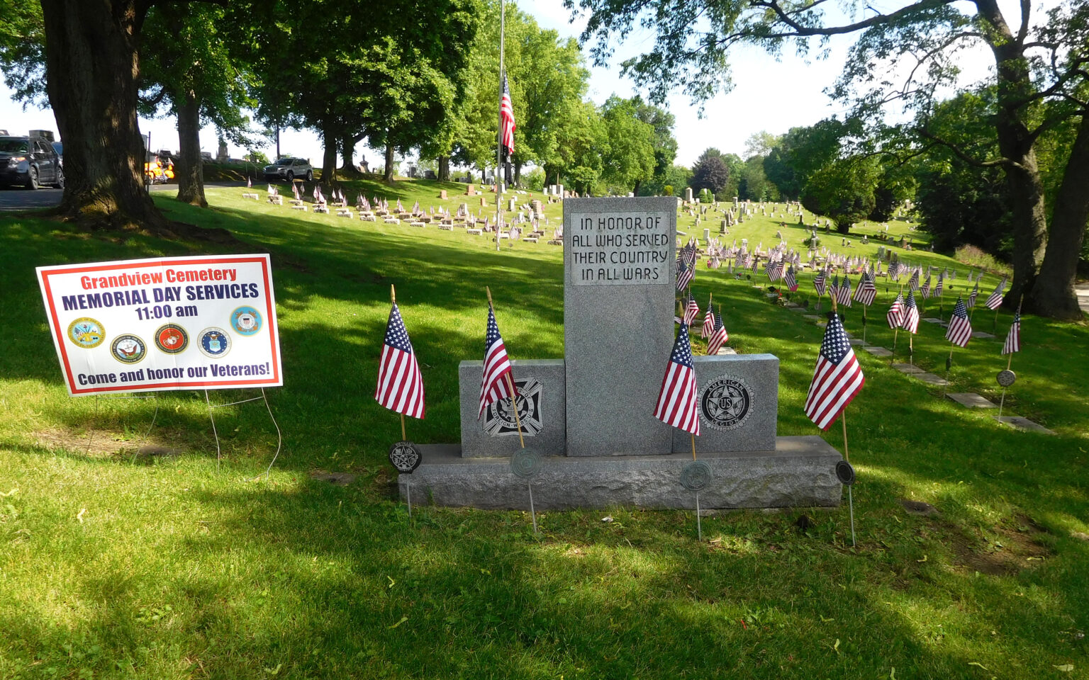 Soldiers Section Memorial Day 2021, Grandview Cemetery. Photo by Leo ...
